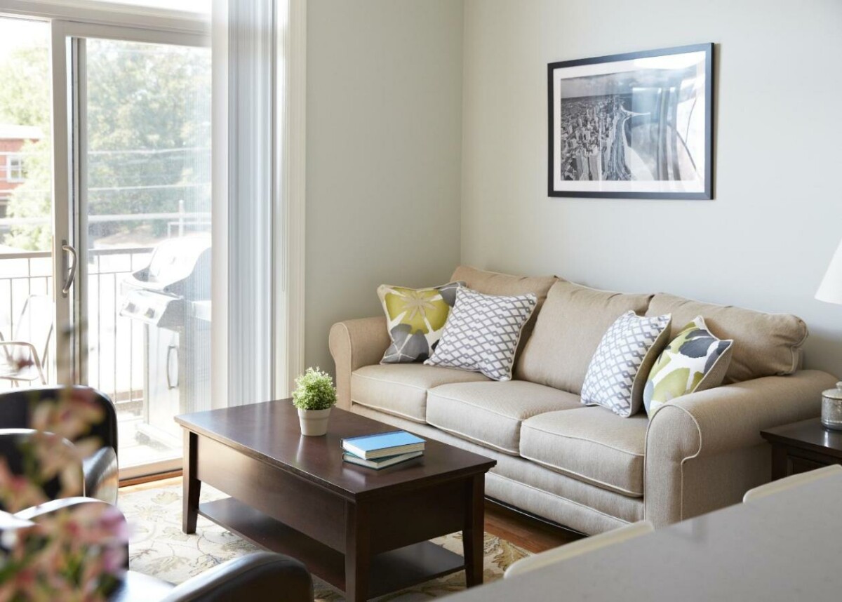 The 10 Best Hotels With Balconies in Chicago