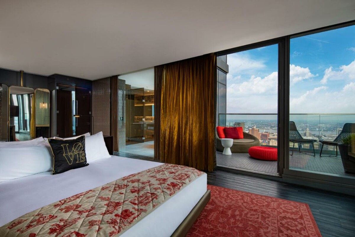 The 10 Best Hotels With Balconies in Philadelphia